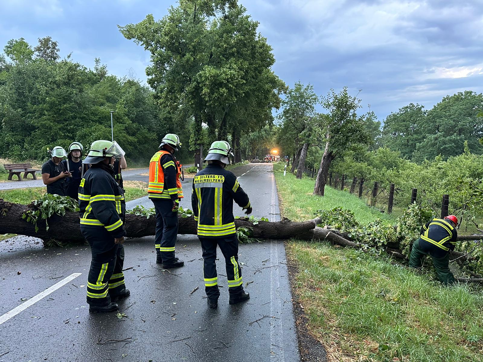 H Unwetter Niederselters - Feuerwehr Selters (Taunus)